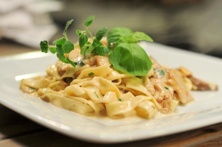 Vegetable Pasta Alfredo: A Good Addition To Your Cookbook